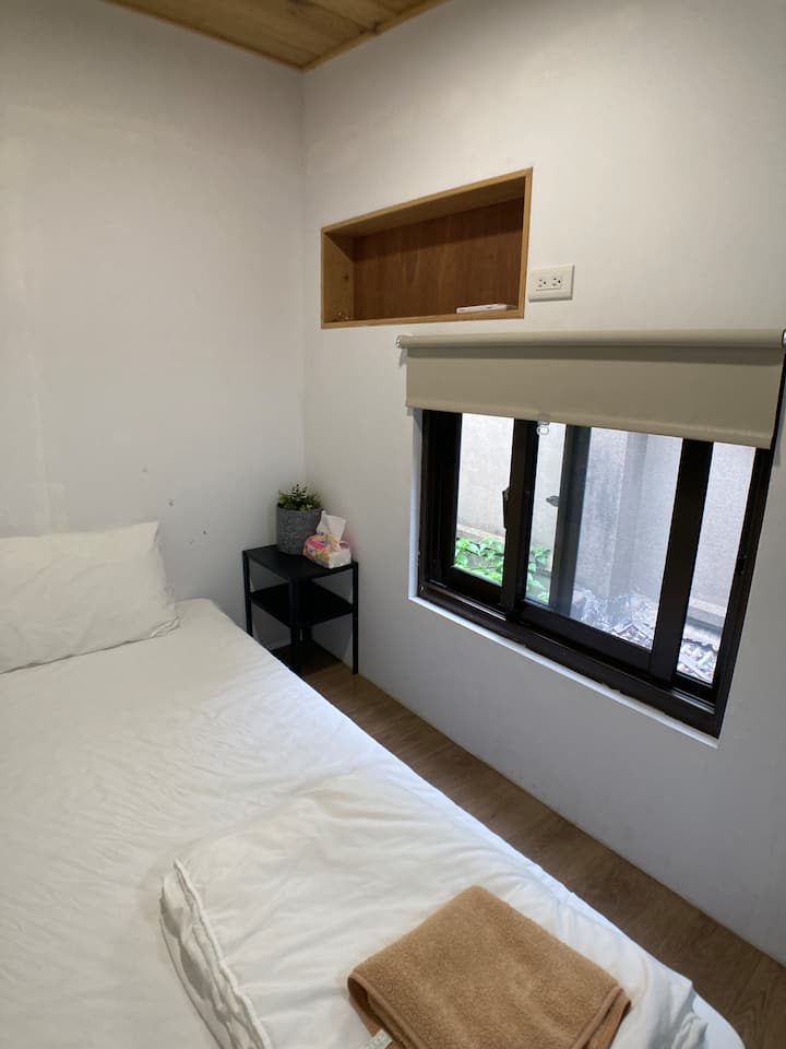 棲樓 【Jinji 】Single Room /Cozy/出差好居所/共用衛浴 - 싼완 향
