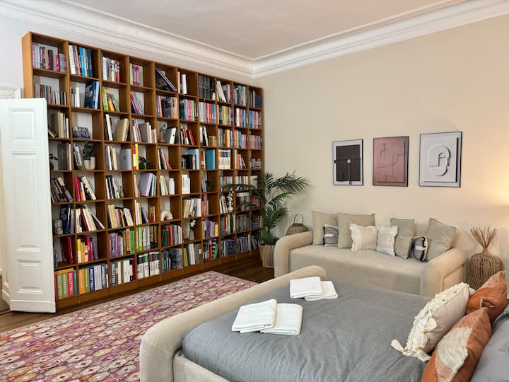 Central I 140m² • 4-room • 1.5 Bath • Hackescher - Berlín