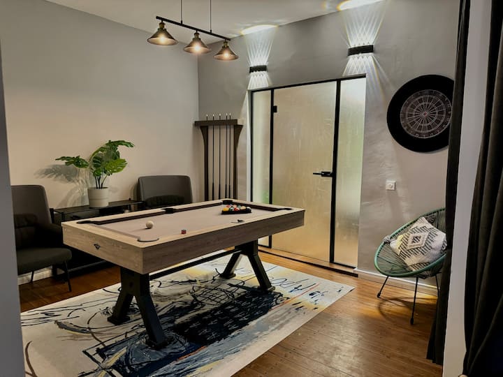 Central I 140m² • 4-room • 1.5 Bath • Hackescher - 크로이츠베르그