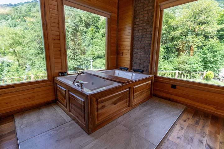 İStanbuldere Isıtmalı Havuzlu Jakuzili Suit-1 - Sapanca