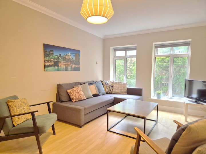 Chic 2 Bedroom Off Merrion Sqre - Dún Laoghaire