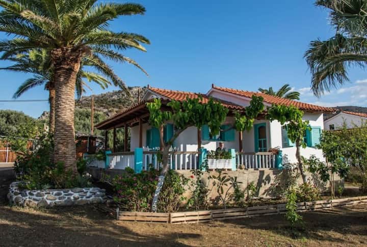 Seafront Big Bungalow In Paliochiora1 - Paleochora