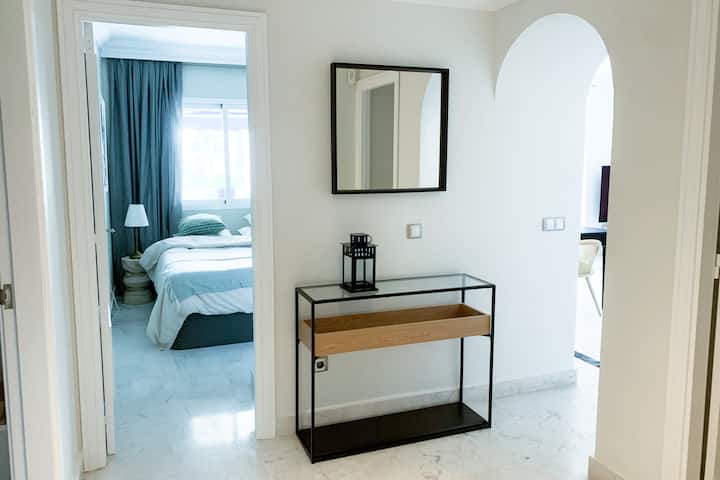 Luxury 3br Apt Puerto Banus • Terrace • Near Beach - Marbella