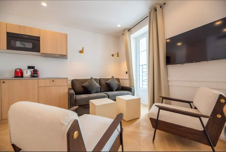 Great 1 Bedroom Flat Near Rue Crémieux & Bastille - Cathédrale Notre-Dame de Paris