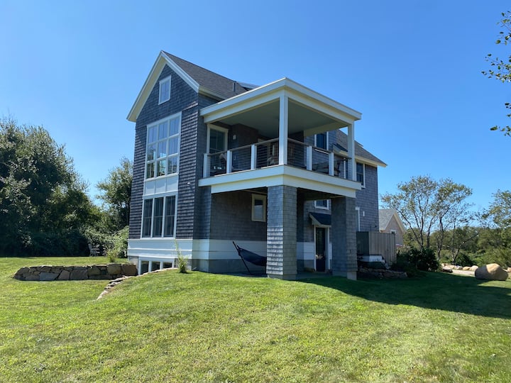 Mansion Beach Retreat-3 Br House - Block Island, RI