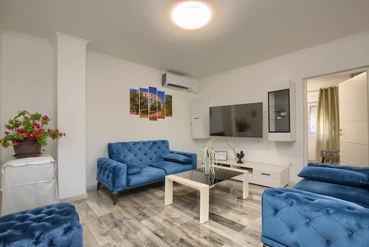 Apartman Adrijano Za 4 Osobe - Pula
