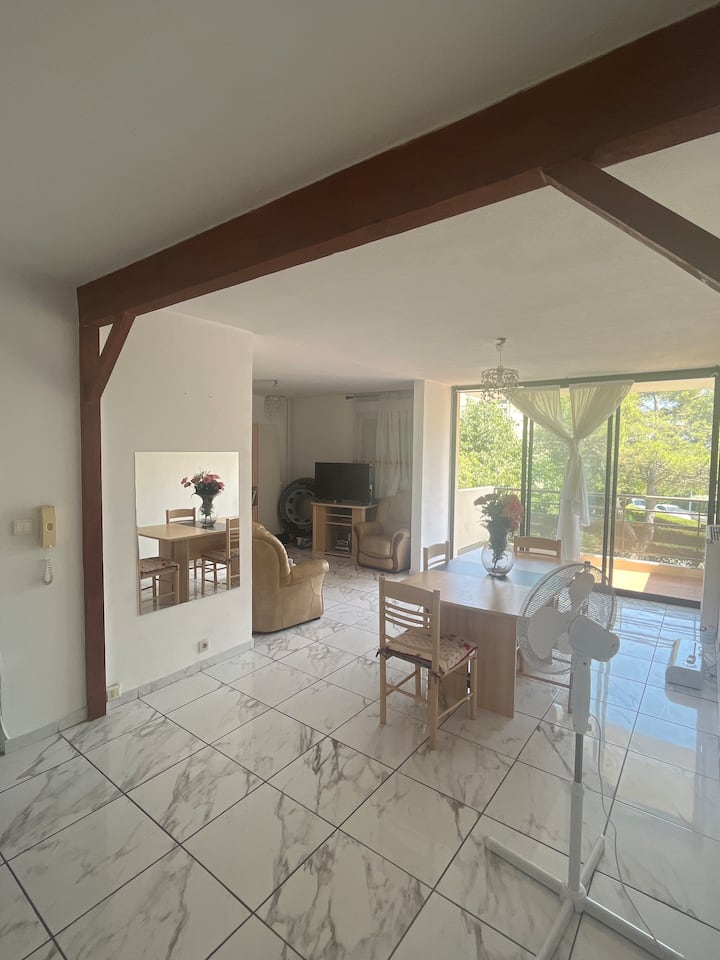 Appartement Au Bord De La Mer - Fréjus