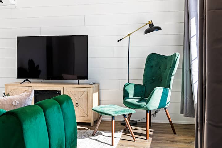 Monthly Stays Welcome | Close To Nbcc & Ccnb | 3br - Moncton