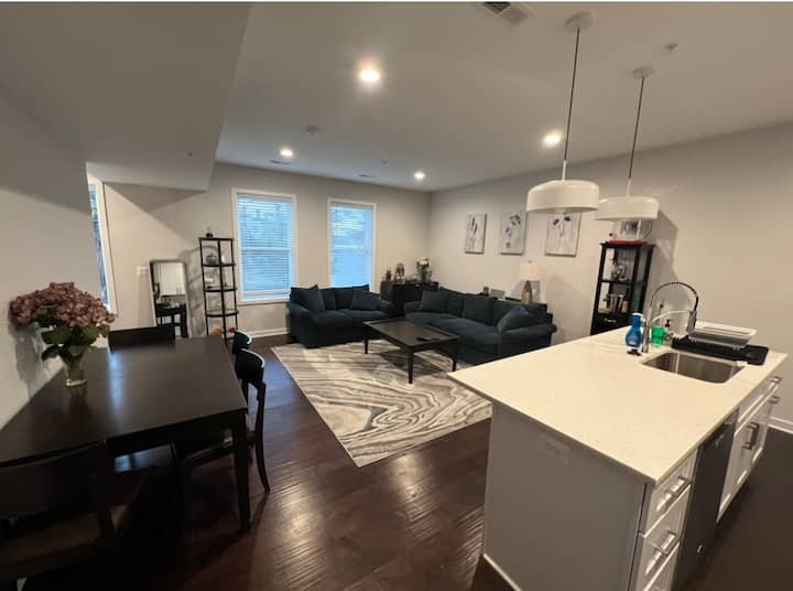 Urban Oasis Hideaway (Rent Whole House) - 워싱턴 D.C.