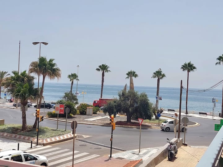 Primera Línea De Playa - Benalmádena