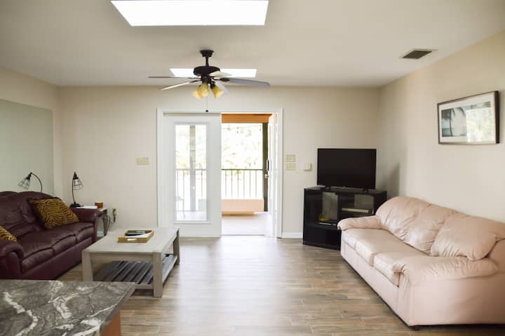 Lake Mary Guest House - Lake Mary, FL