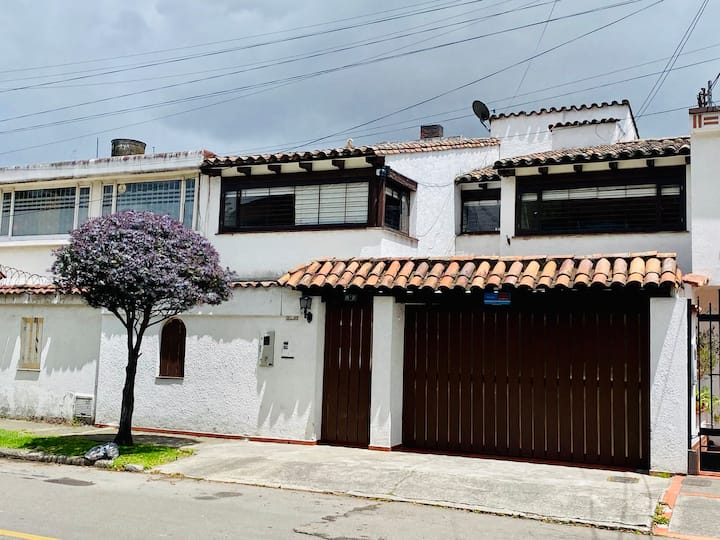 Aparta Estudio En Salitre Greco - Bogotá