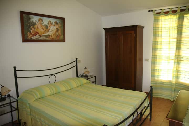 2) Camera Matrimoniale + Terzo Letto E Giardino - Capalbio