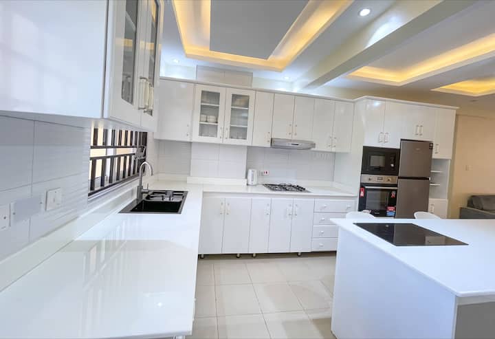 Lovely Condominium/swimmingpool. - Uganda