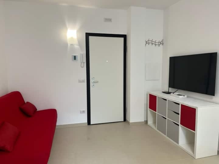Spacious Apartment (Sleeps 5) - Free Parking - Chiesa in Valmalenco