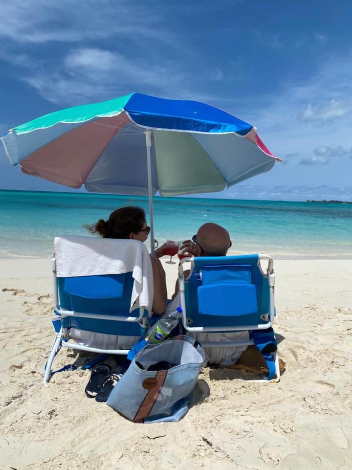 2 Bedroom Appt. Secs From Beach - Nassau