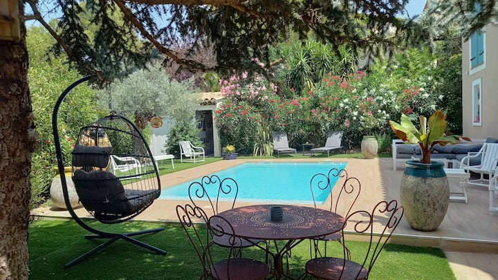Carry : Appartement 2 Pièces, Jardin, Piscine - Sausset-les-Pins