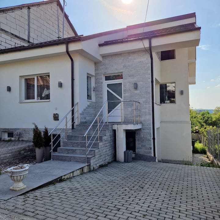2 Bedroom Villa - Gruia - Kolozsvár