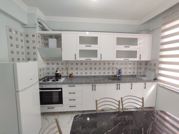 Central House. 2 Yatak Odalı 8 Kişilik 2. Kat - Trabzon
