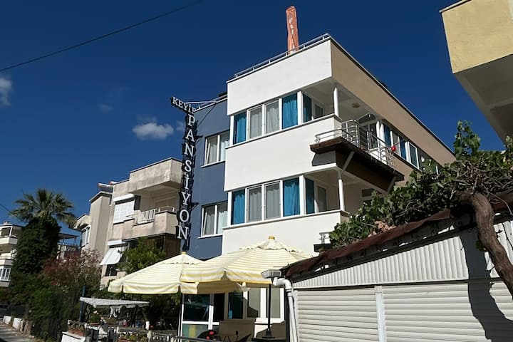 Altınoluk Merkezde, Denize 150m - Altinoluk