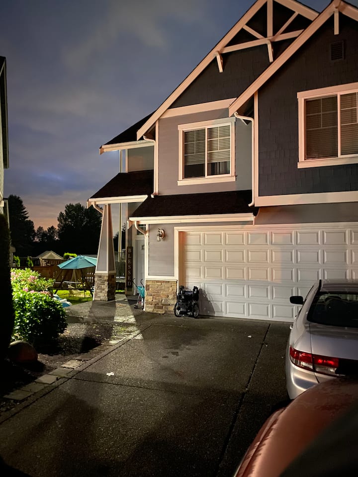 Clean, Friendly, Safe Home - Puyallup, WA
