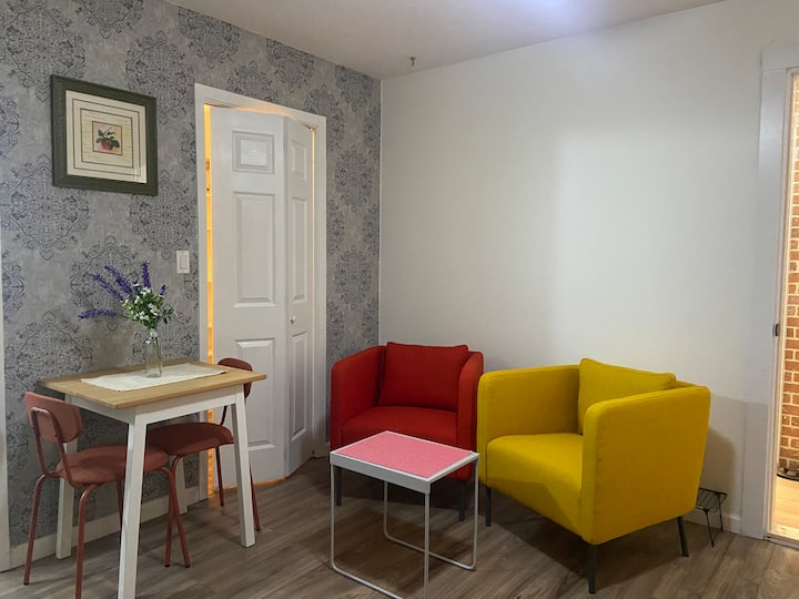 Stylish Studio , 35 Minutes To Downtown By Bus. - Grouse Mountain