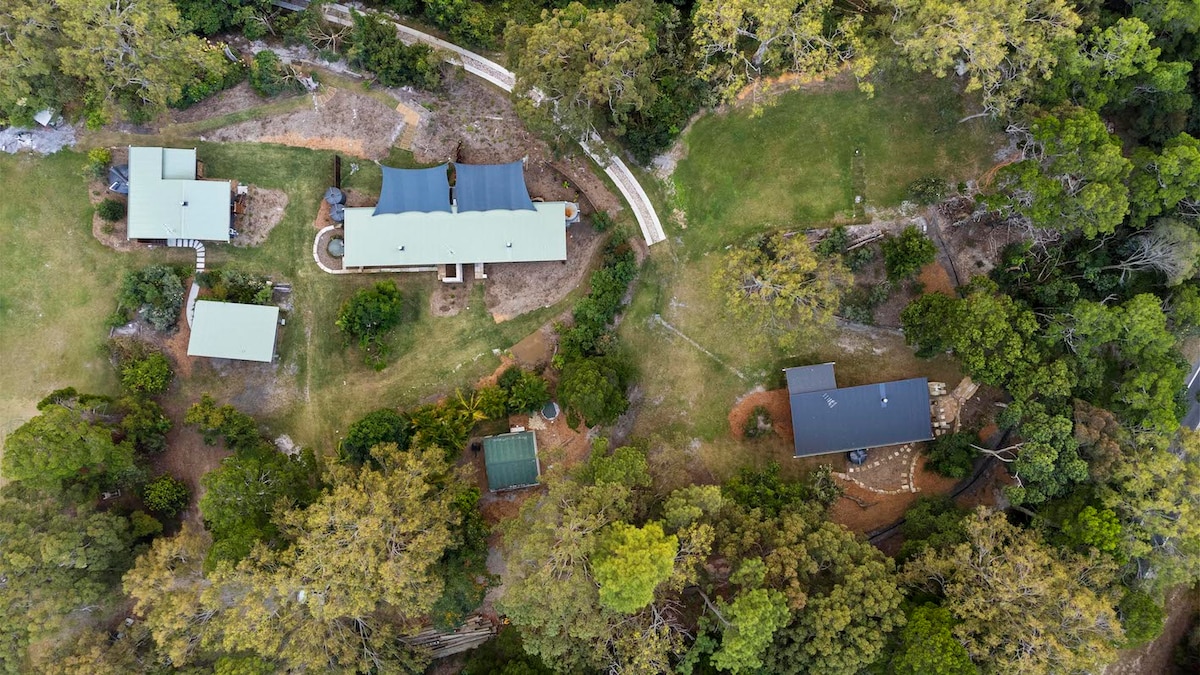 MyEden Cottages - Cabins for Rent in Dunwich, Queensland, Australia ...