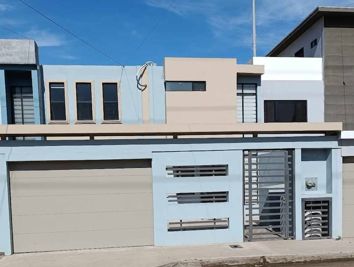 Exc. Ubicación, Segura Y Amplia - エンセナダ