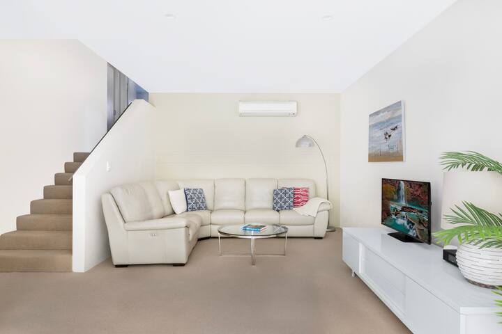Enjoy Resort Style Facilities In 'The Horizon' - Surry Hills