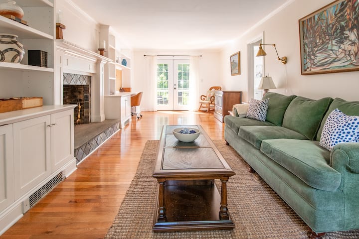 Hollow Spring Retreat - New Canaan, CT
