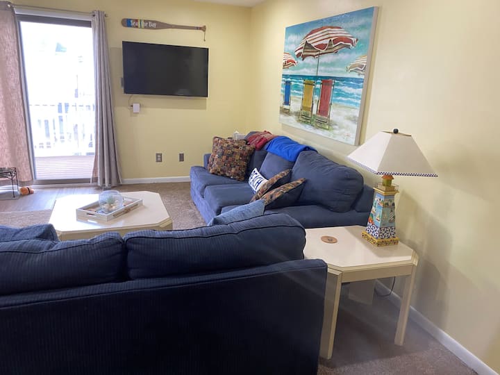 Bi-level Condo Steps From Beach - North Wildwood, NJ
