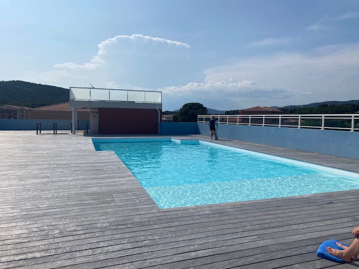 F2 /F3 Mer 
Piscine   
Garage - Bormes-les-Mimosas