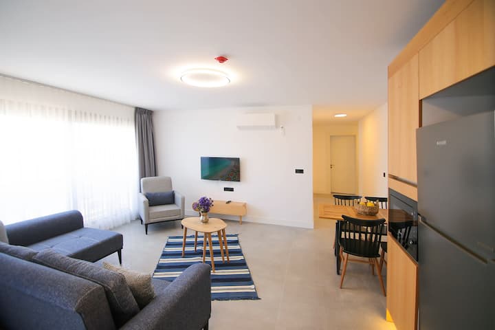 2 Oda 1 Salon Eşyalı Suit - Alaçatı