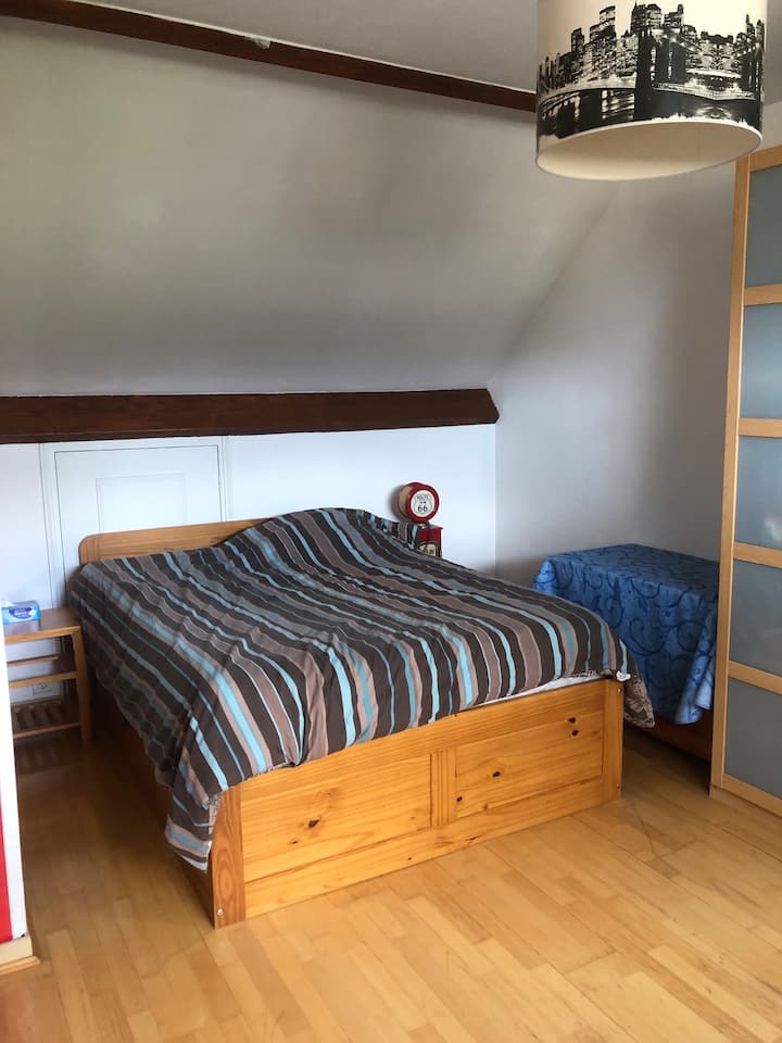 Chambre, Salle De Douche + Wc Privés - Pont-Sainte-Maxence