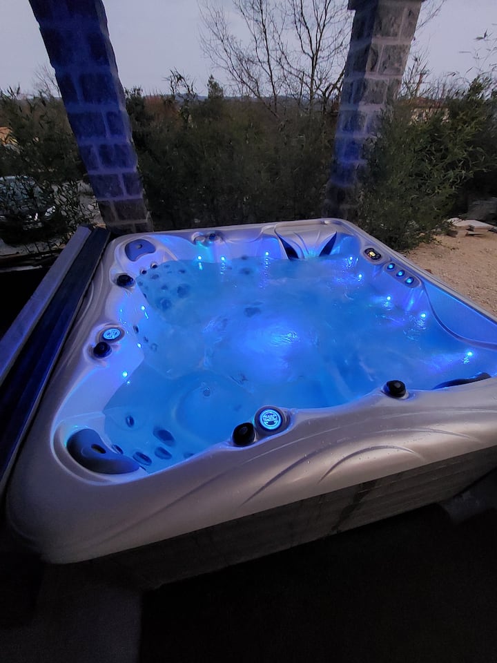 Chambre Avec Jacuzzi Privatif - Vallon-Pont-d'Arc
