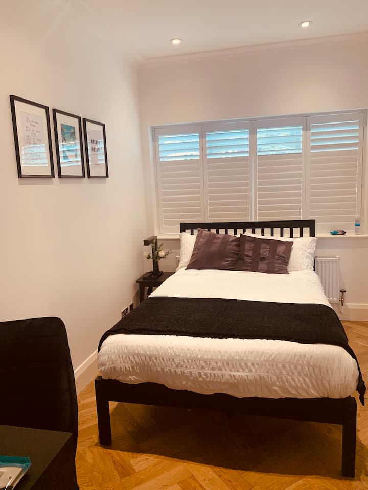 Beautiful Double Room With Private En-suite - Beckenham