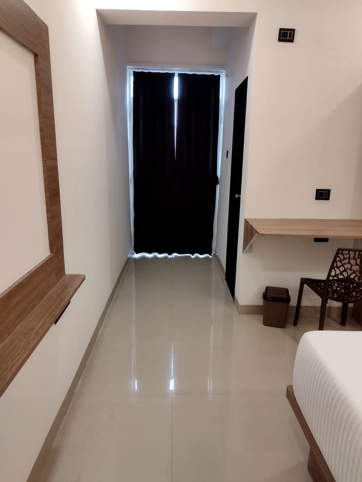 A1 BhenJen Happy Stay(Hotel, PG, Guest House)R105 - Hôtels à louer à ...