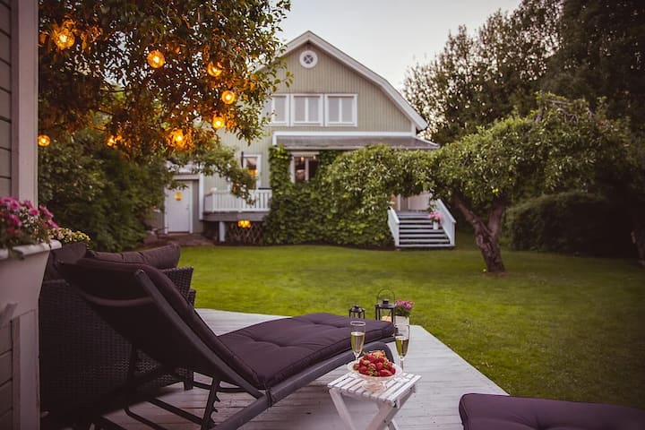 Sekelskiftsvilla I ÖRebro City - Örebro