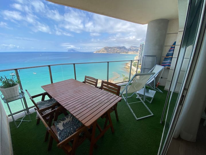 Precioso Apartamento En Primera Línea De Playa. - Calp