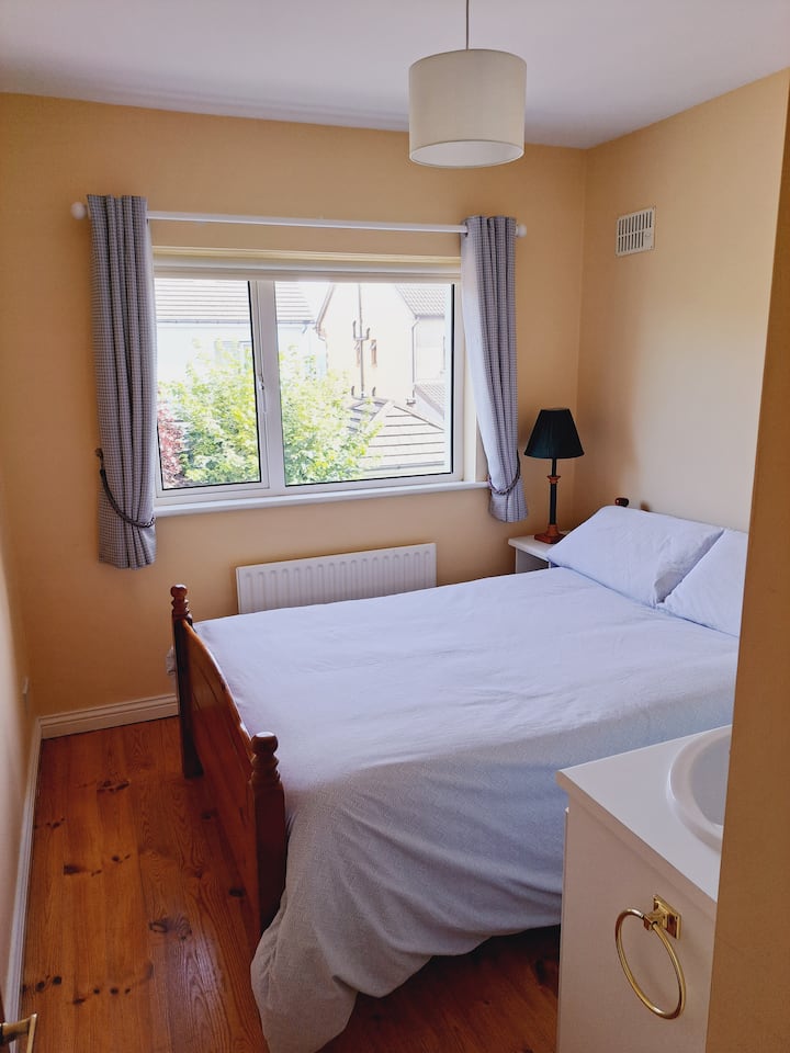 Salthill, Galway - Bed & Breakfast Accommodation - Galway