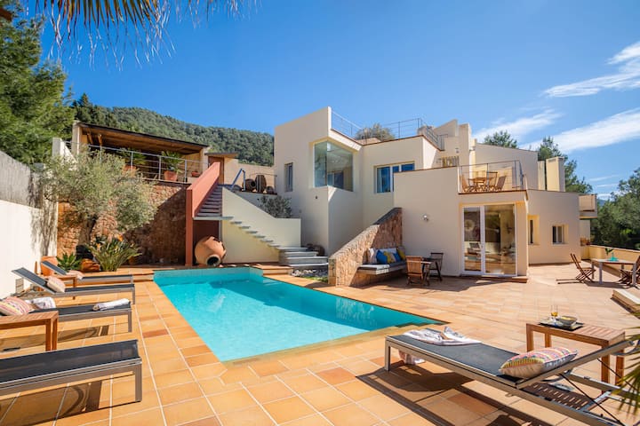 Sa Ganzaia Large Villa With Pool And Sea View - Sant Agustí des Vedrà