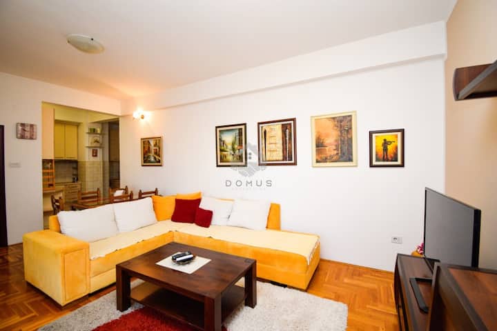 Spacious One Bedroom Apartment - Podgorica