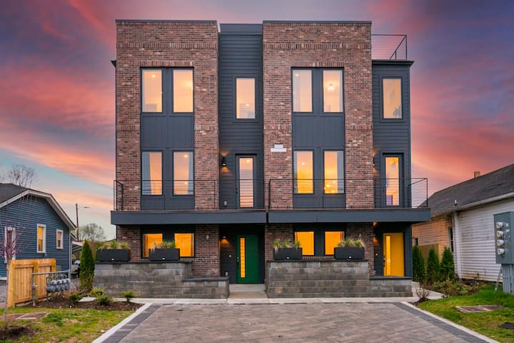 Rooftop 4 Bd *Rock + Roll* Haven! 5 Min -> Dt! - Nashville, TN