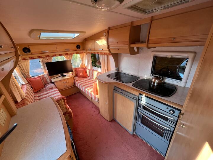 Caravan & Emtb Hire For Two - Rhayader