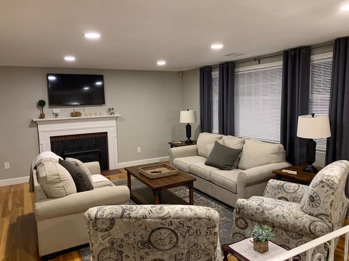 Renovated House 3 Beds/2 Baths - Norwood, MA