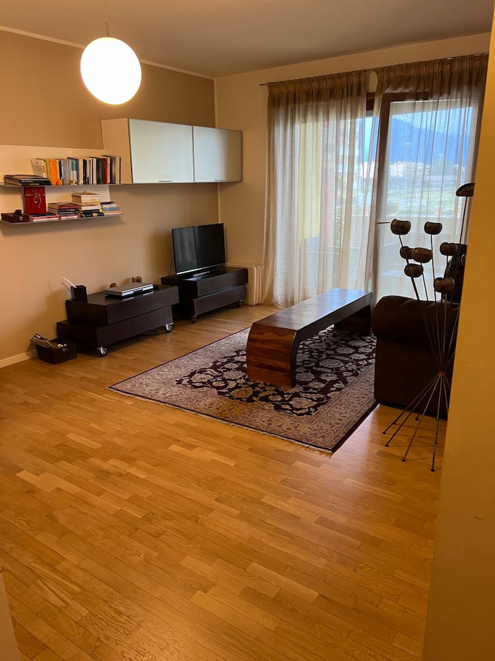 Elegante Accogliente Appartamento Bassano Centrale - Monte Bianco
