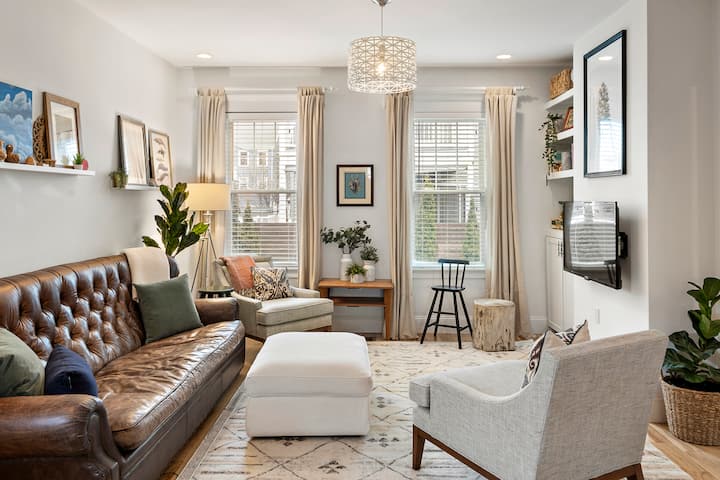 Beautiful Southie Single Family - Everett, MA