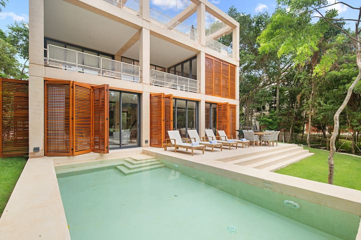 Piscine Jacuzzi, & Golf Club - Playa del Carmen