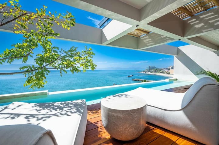 Amazing Beach Front Villa With Private Pool - Bucerías