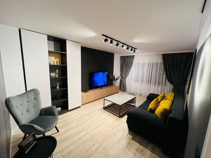 4 Stars Apartment City Center - Pitesti